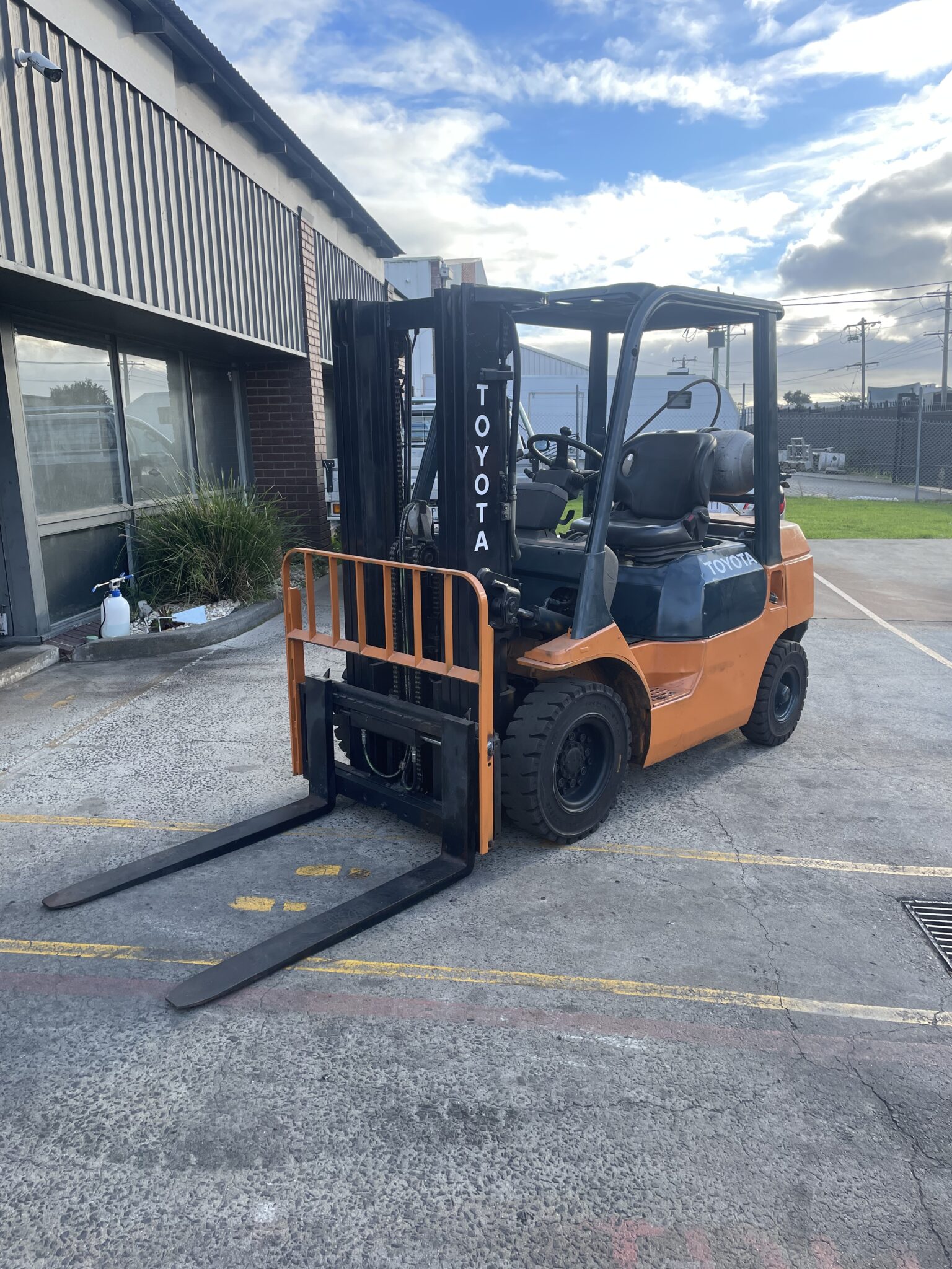 Forklifts For Sale Melbourne | Two Bay Forks
